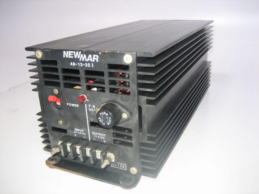 Newmar 48-12-35 I - 20-56 VDC IN/13.6 VDC OUT - 35 AMP DC-DC Step Down ...