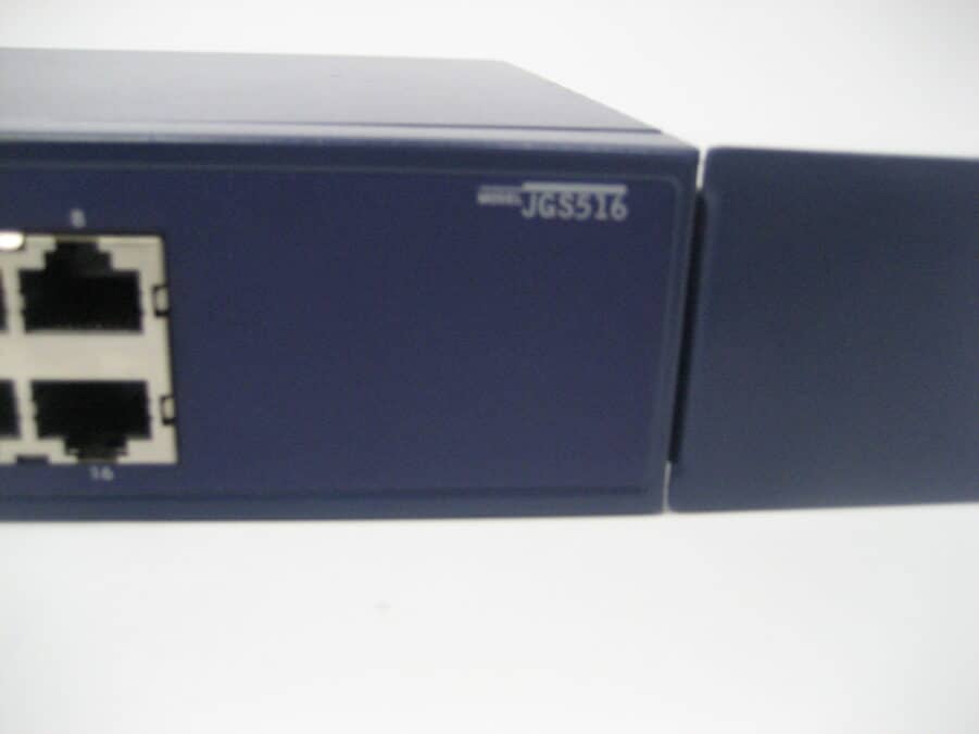 Netgear ProSafe JFS516 16 Port 10/100 Mbps Switch with Rack Mount ...