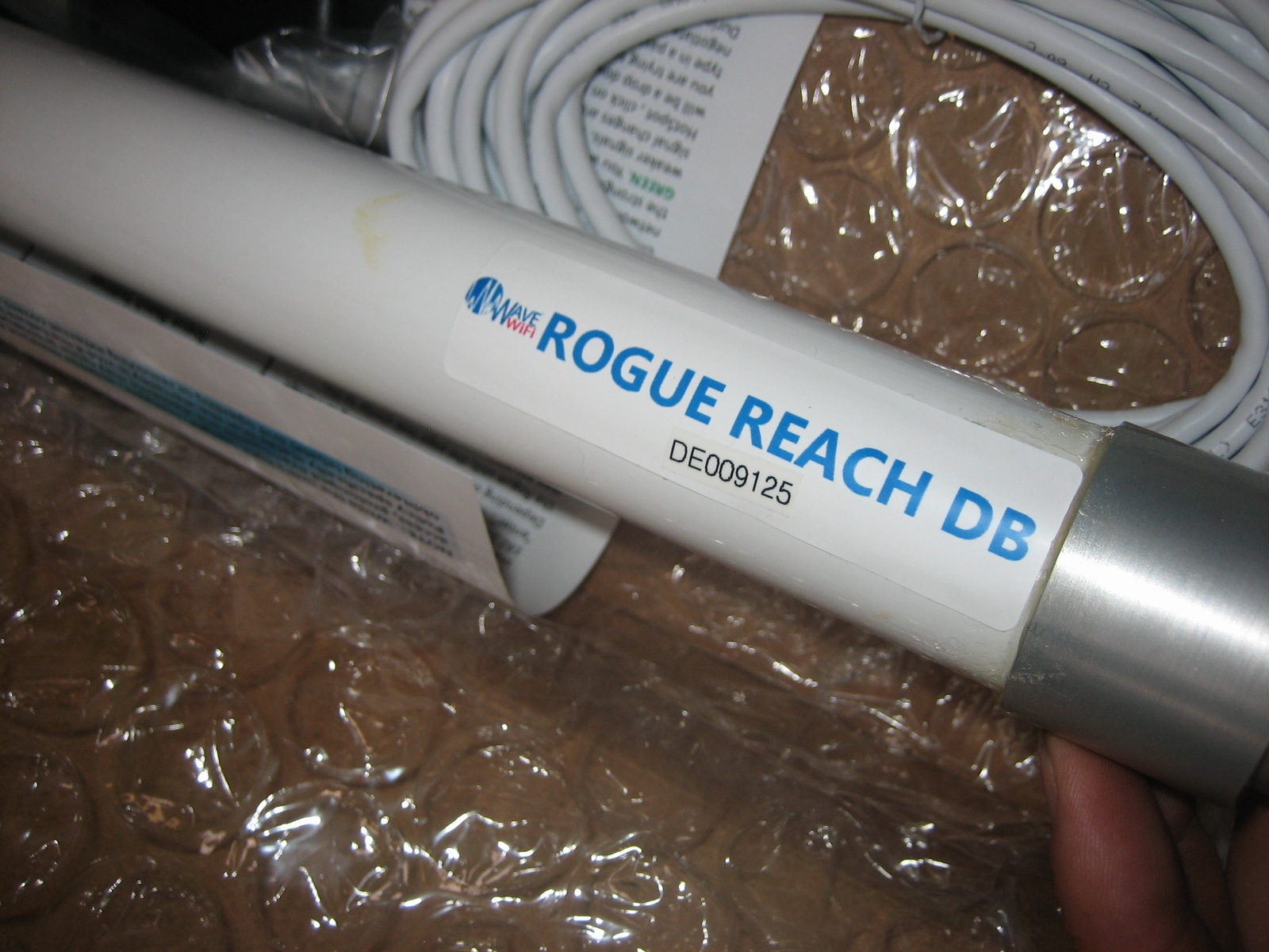Wave WiFi *Rogue Reach DB* Dual Band - *NEW* - Max Marine Electronics