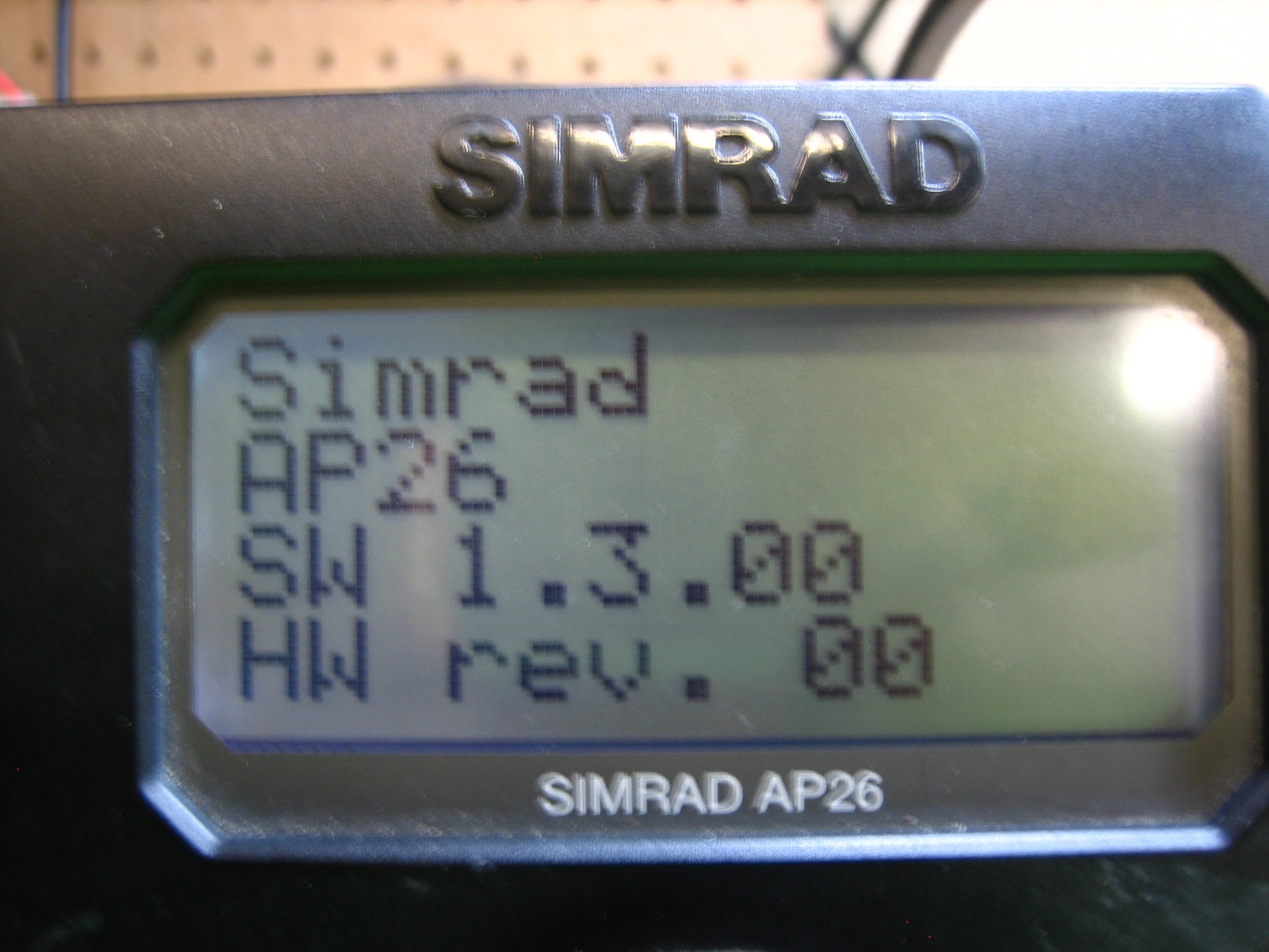 Simrad AP26 Autopilot Control Head 22087910 -New LCD- W/Suncover - Max ...