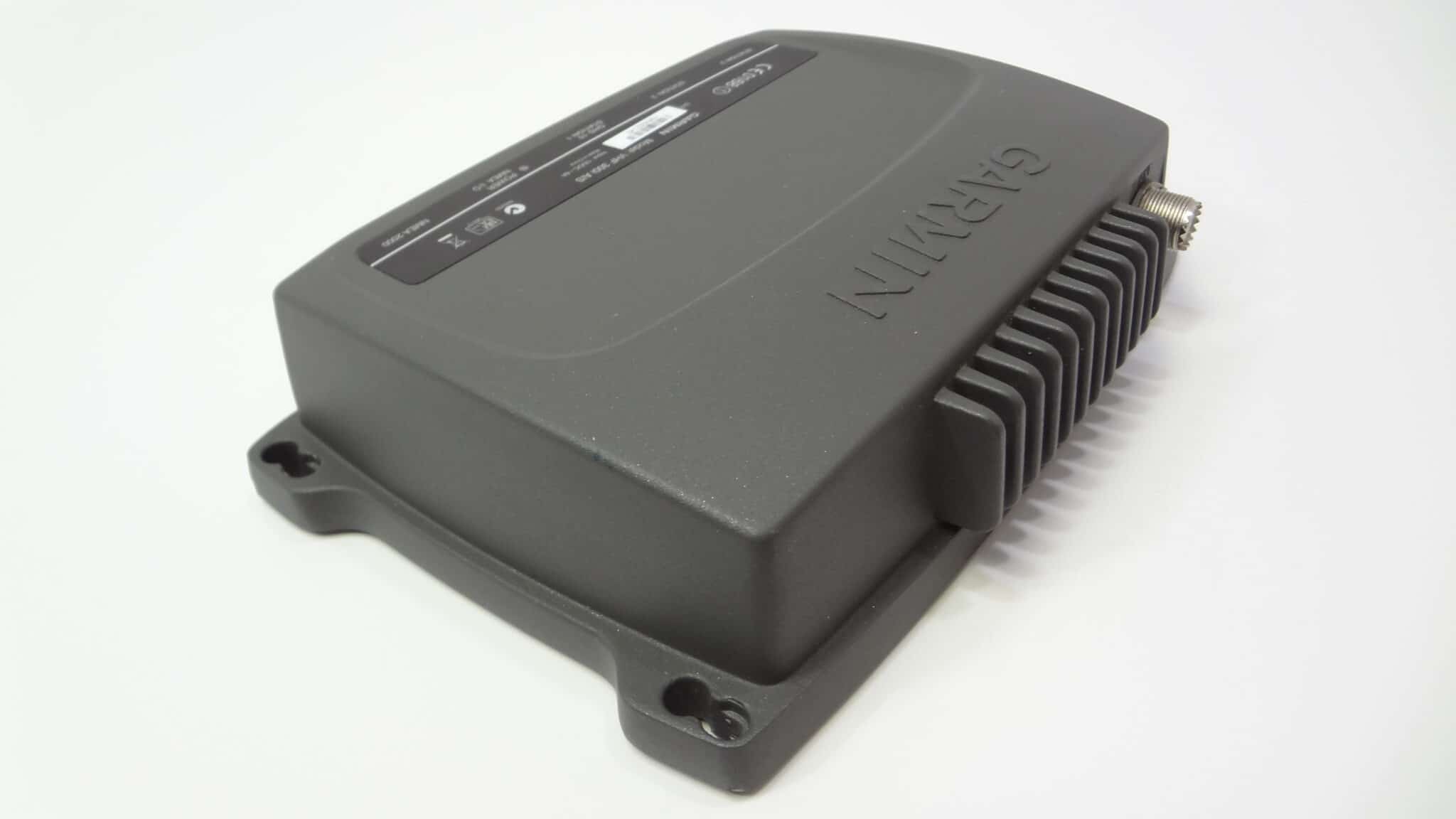 Garmin VHF 300i AIS Compact Marine VHF Two-Way Radio Transceiver Unit ...