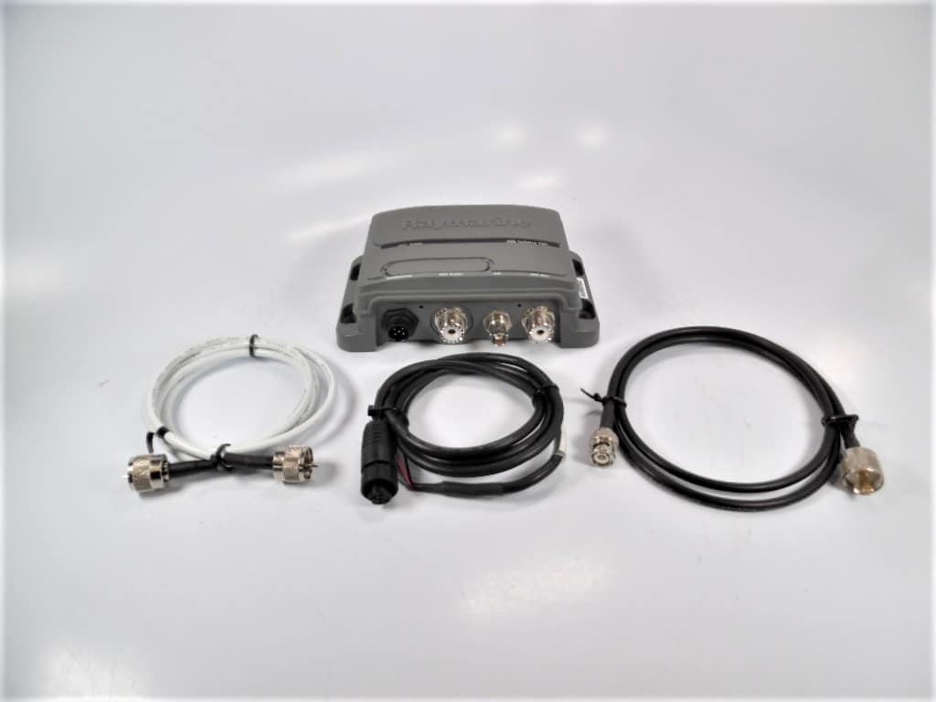 Raymarine AIS Splitter 100 Module + Cables - A80190 - Good Condition ...