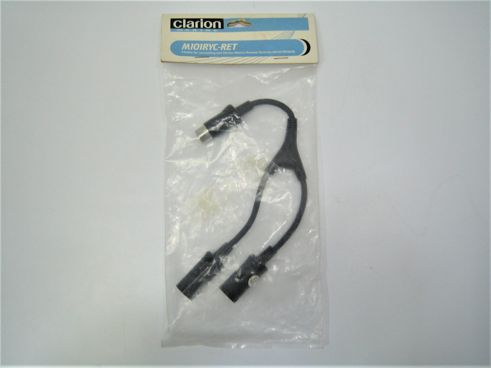 Clarion M101RYC-RET Y-Cable Splitter 6 Pin for CMD4 CMD5 Marine Remote ...