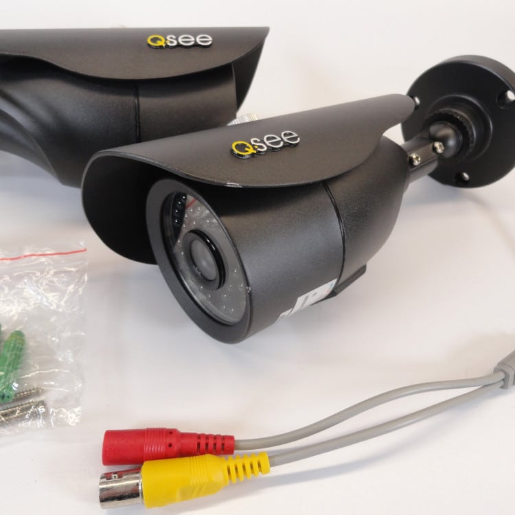 Q-SEE QM6006B High-Resolution Night Vision Security Cameras LOT OF 2 ...