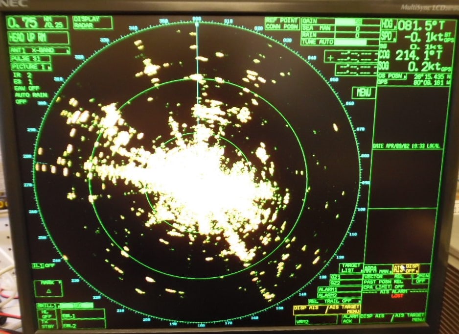 Furuno - FAR-2127BB - AC - IMO Black Box Commercial 25KW Radar System ...