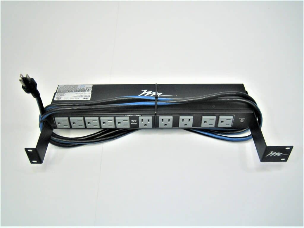 Middle Atlantic PD-2015R-NS 20-Outlets Power Strip with Multi-Mount ...