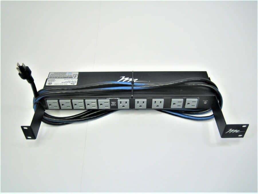 Middle Atlantic PD-2015R-NS 20-Outlets Power Strip with Multi-Mount ...