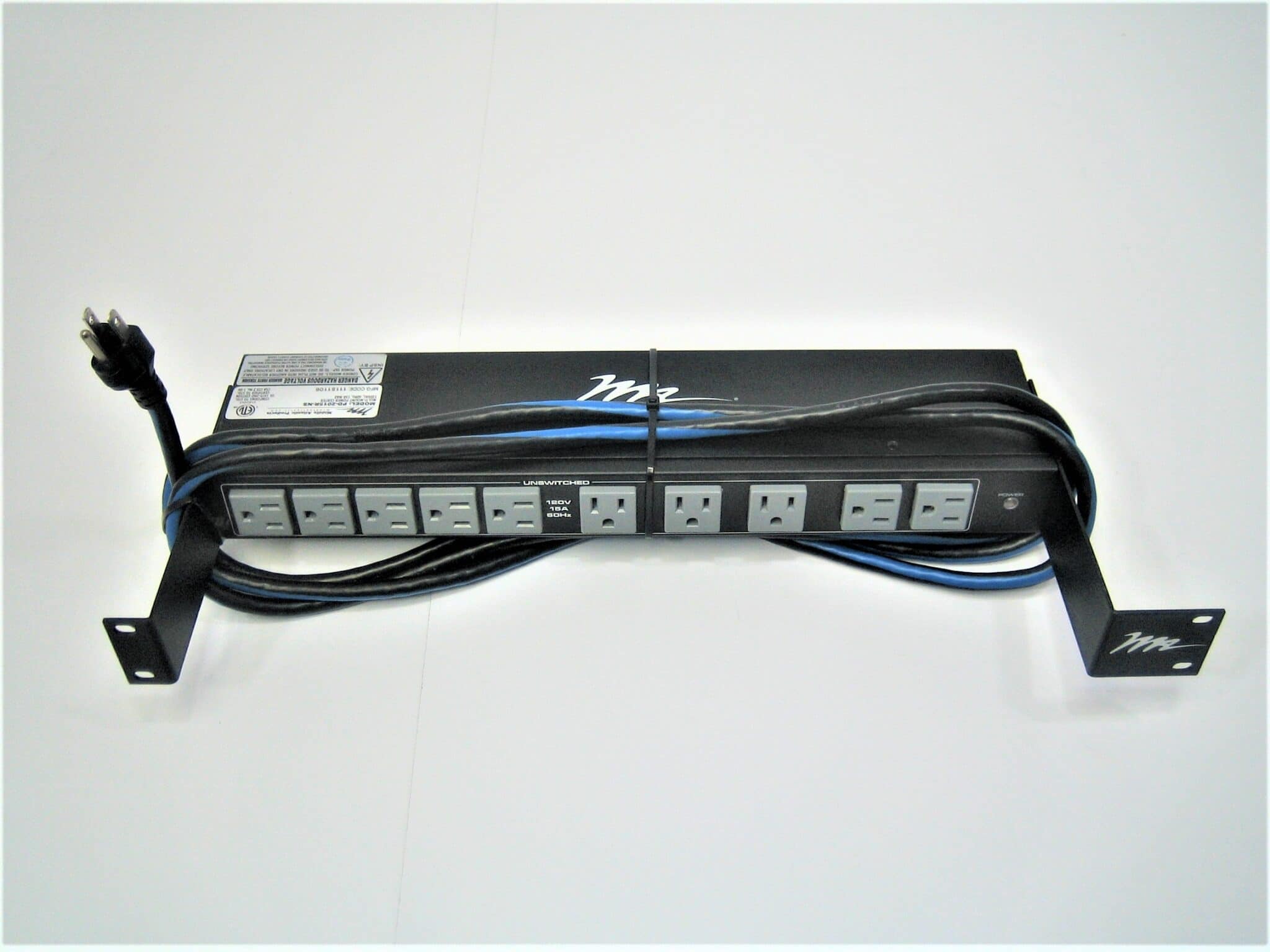 Middle Atlantic PD-2015R-NS 20-Outlets Power Strip with Multi-Mount ...