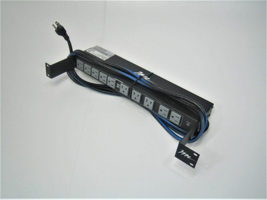 Middle Atlantic PD-2015R-NS 20-Outlets Power Strip with Multi-Mount ...