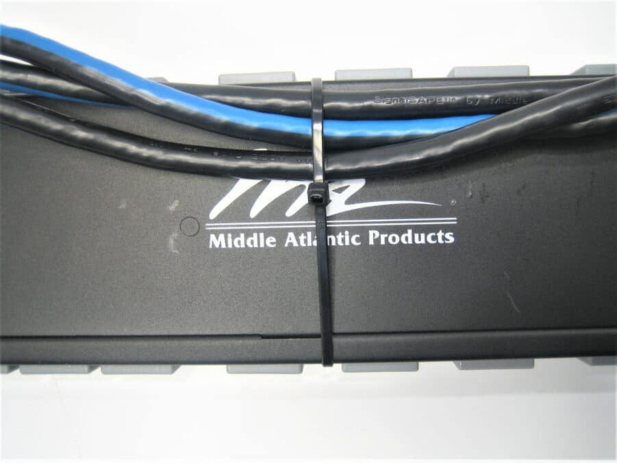 Middle Atlantic PD-2015R-NS 20-Outlets Power Strip with Multi-Mount ...