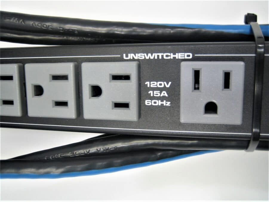 Middle Atlantic PD-2015R-NS 20-Outlets Power Strip with Multi-Mount ...