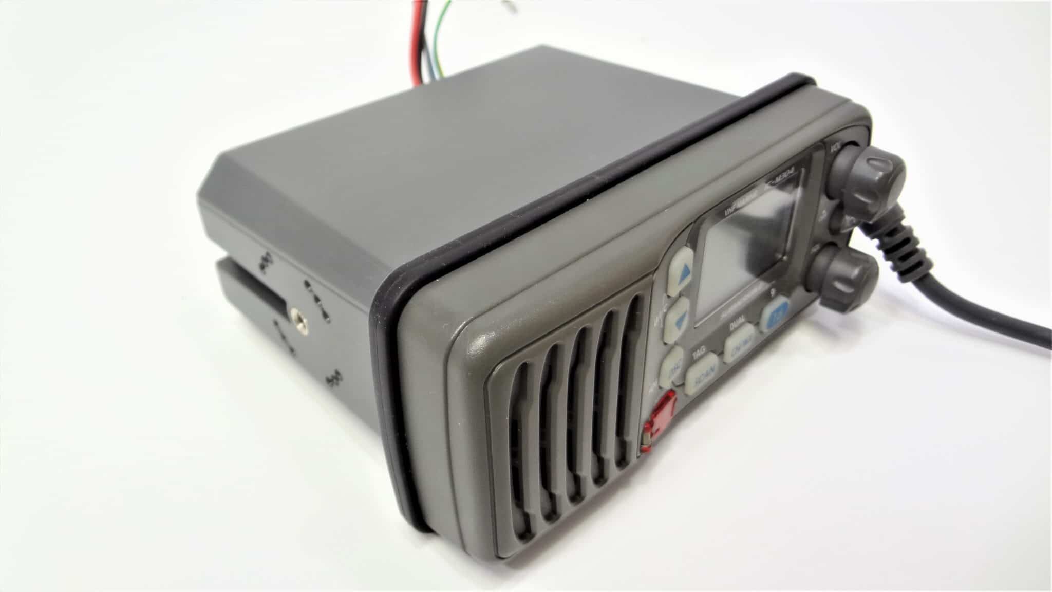 Icom IC-M304 Submersible Marine VHF Radio Transceiver Unit W/ HM-164B Hand Mic - Max Marine ...