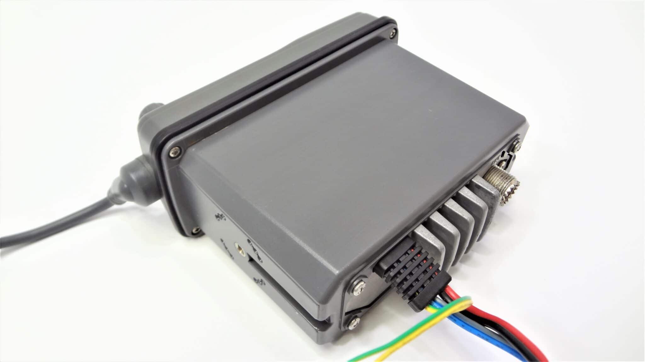 Icom IC-M304 Submersible Marine VHF Radio Transceiver Unit W/ HM-164B Hand Mic - Max Marine ...