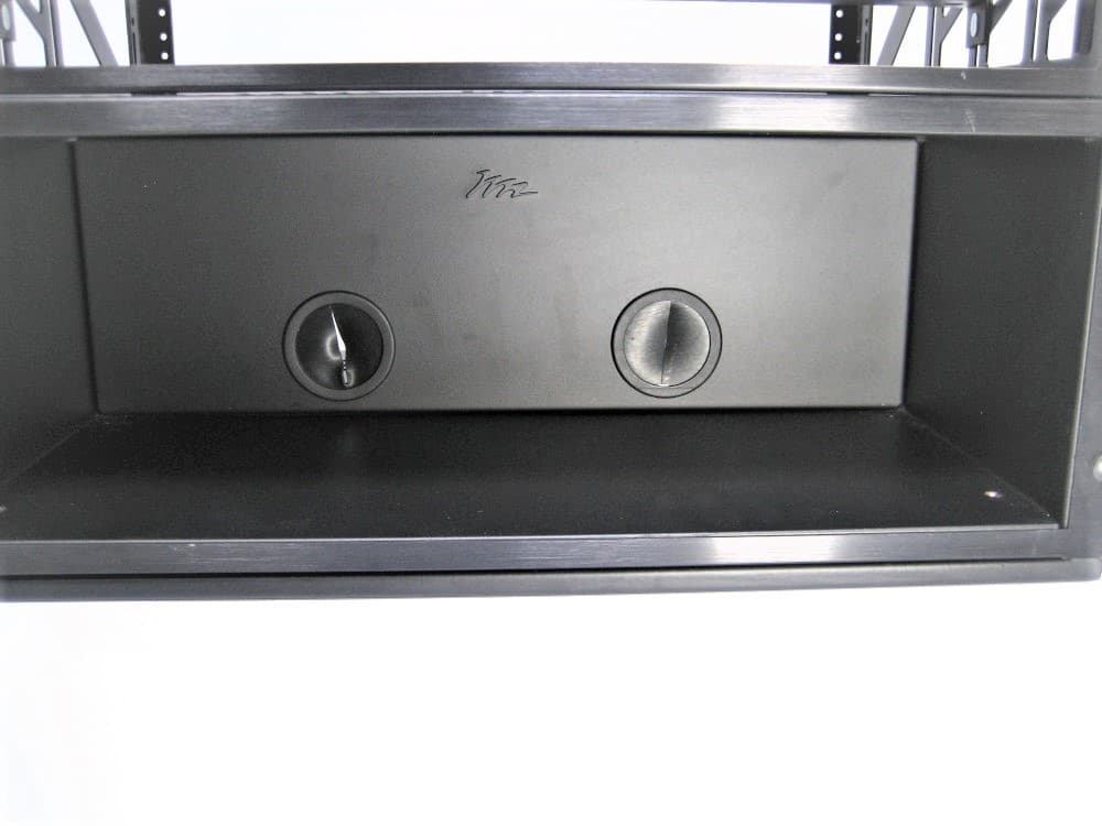 Middle Atlantic CFR-8-16 Cabinet Frame Rack (8 RU) With Shelves - Used ...