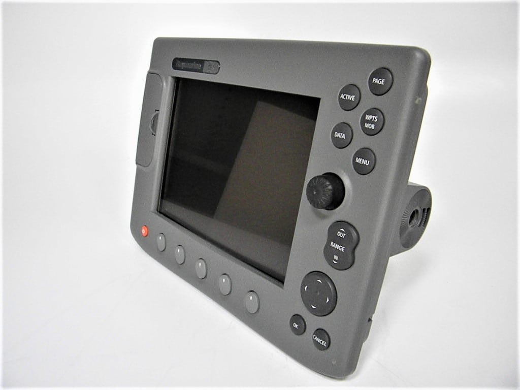 Raymarine C80 Classic Display w/Sun Cover *NEW LCD* - E02020 - 90 Day ...