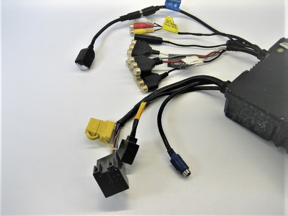 Fusion MS-IP700 - Marine AM/FM Sirius XM NMEA 2000 Entertainment System ...