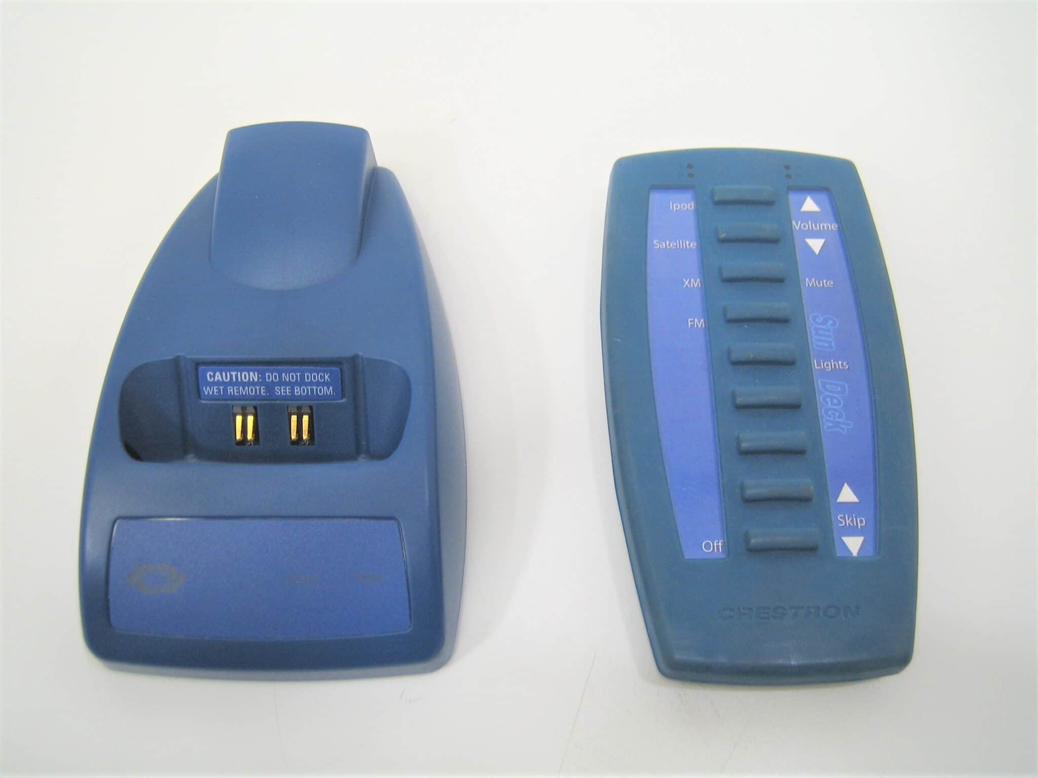 Crestron WPR-48 Waterproof Remote with WPR-DS Docking Station - Free US ...