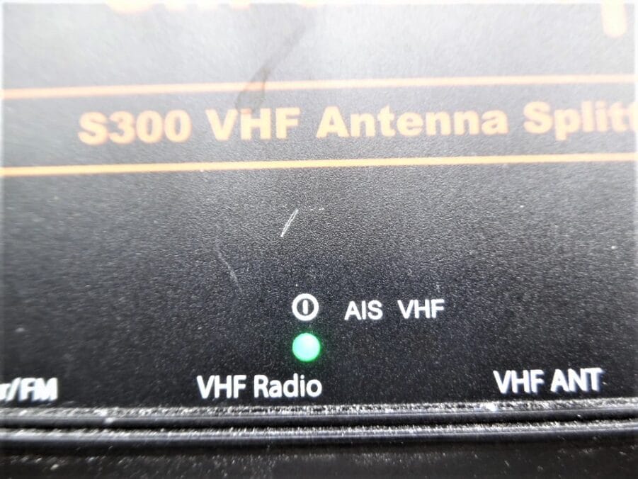 EM-TRAK - S300 AIS ANTENNA SPLITTER - TESTED GOOD - MODULE ONLY! - Max ...