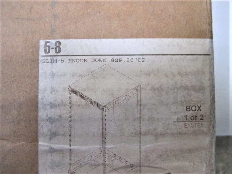 Middle Atlantic Slim-5 Knock Down 8SP, 20"DP Equipment Rack Enclosure ...