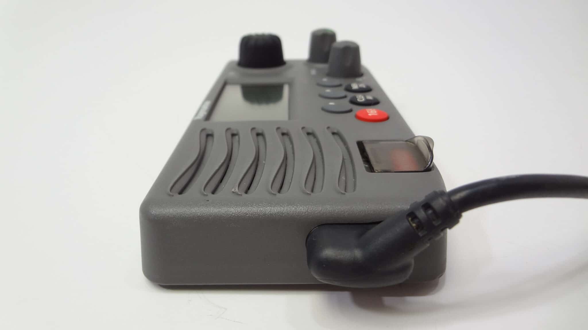 Raymarine RAY55 Submersible Marine VHF Radio Faceplate w/ Microphone ...