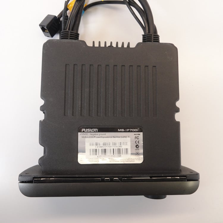 Fusion MS-IP700i - Marine Entertainment Stereo AM/FM XM Boat Radio ...