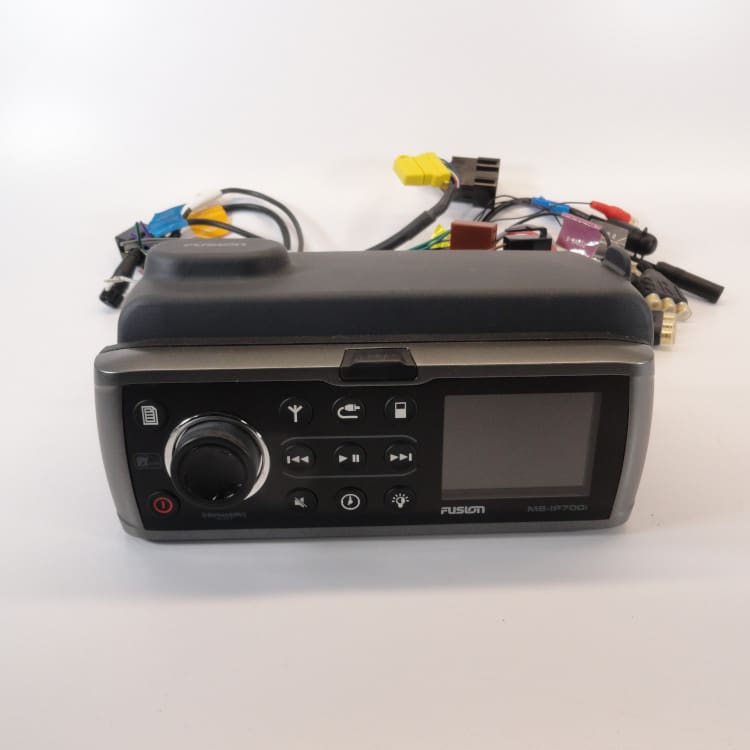 Fusion MS-IP700i - Marine Entertainment Stereo AM/FM XM Boat Radio ...
