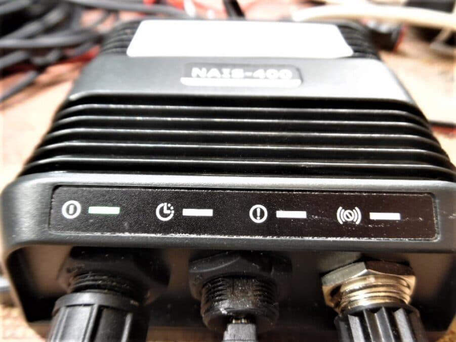 Navico Simrad NAIS 400 Black Box Class B AIS Transceiver w/ Cables ...