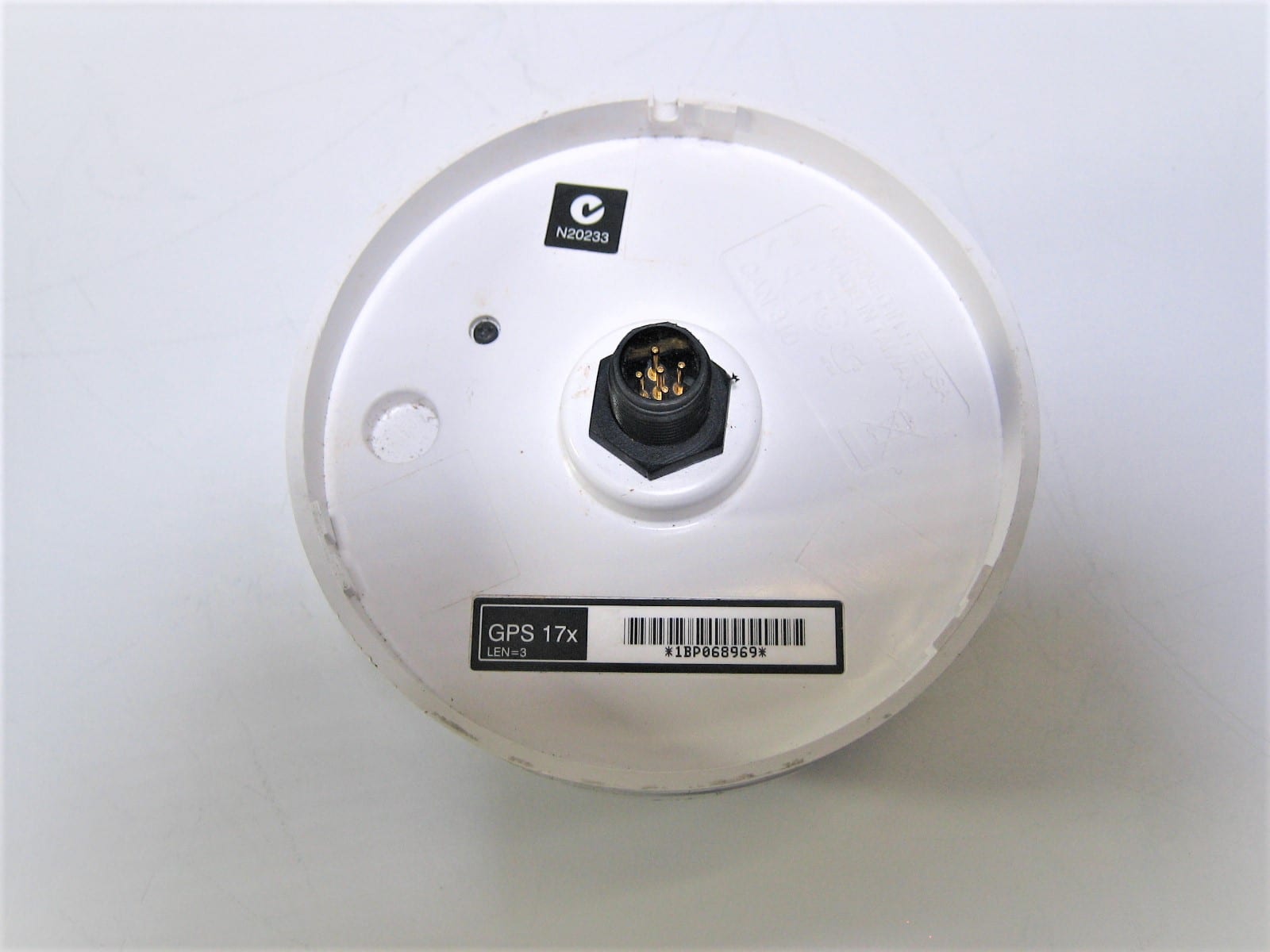 Garmin GPS-17X NMEA 2000 GPS Antenna -32 Foot Drop cable (Good Cond ...