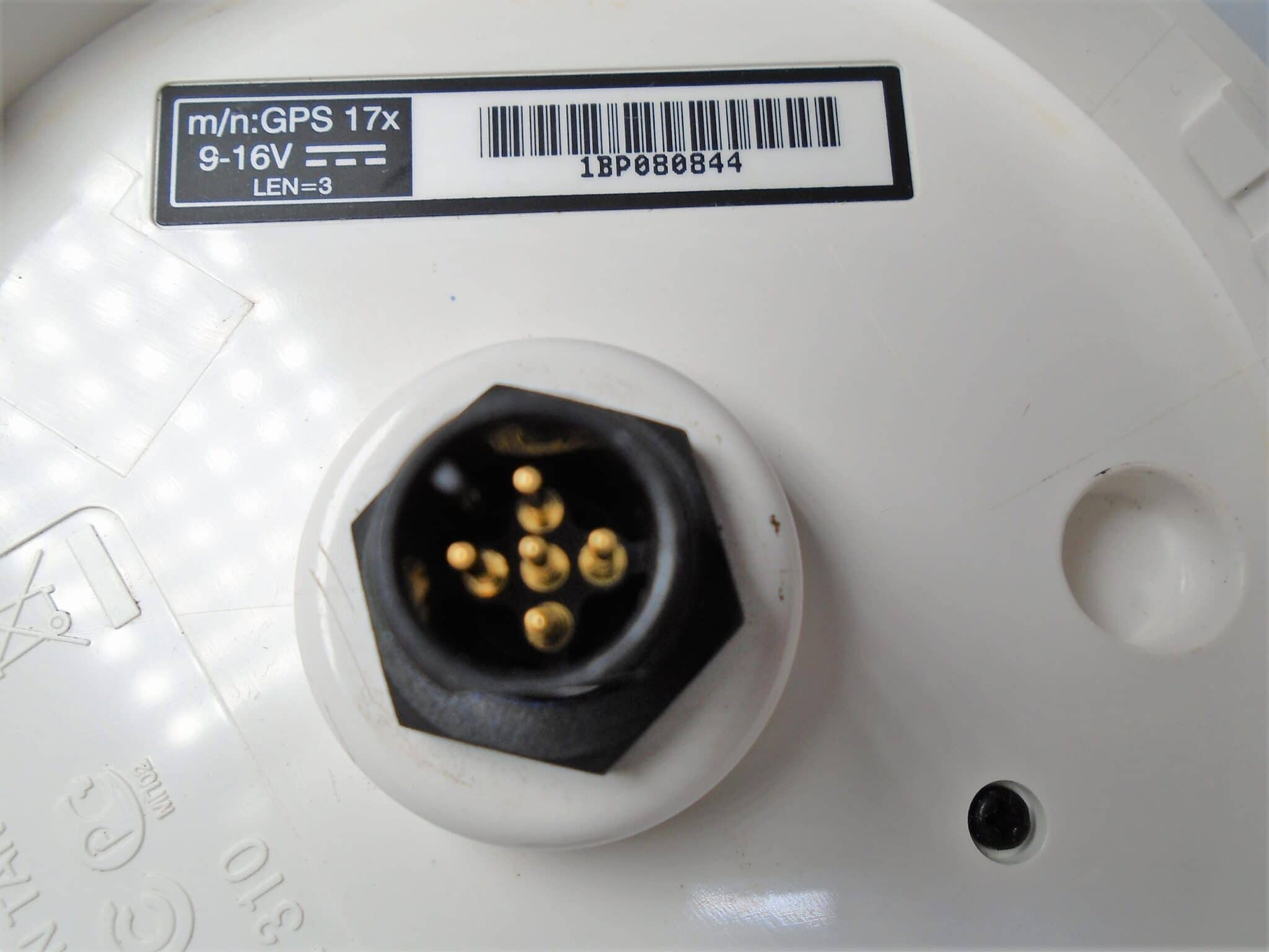 Garmin GPS-17X NMEA 2000 GPS Antenna -32 Foot Drop cable (Good Cond ...