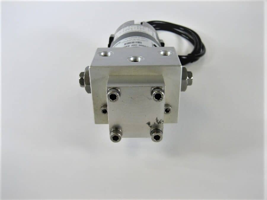 Simrad/Robertson RPU300 21118450DA2322 24V Boat Auto Pilot Pump -Tested ...