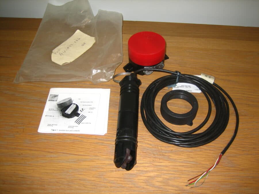 Airmar B744V-INS-JB Replacement Speed/Temp Insert with Junction Box ...