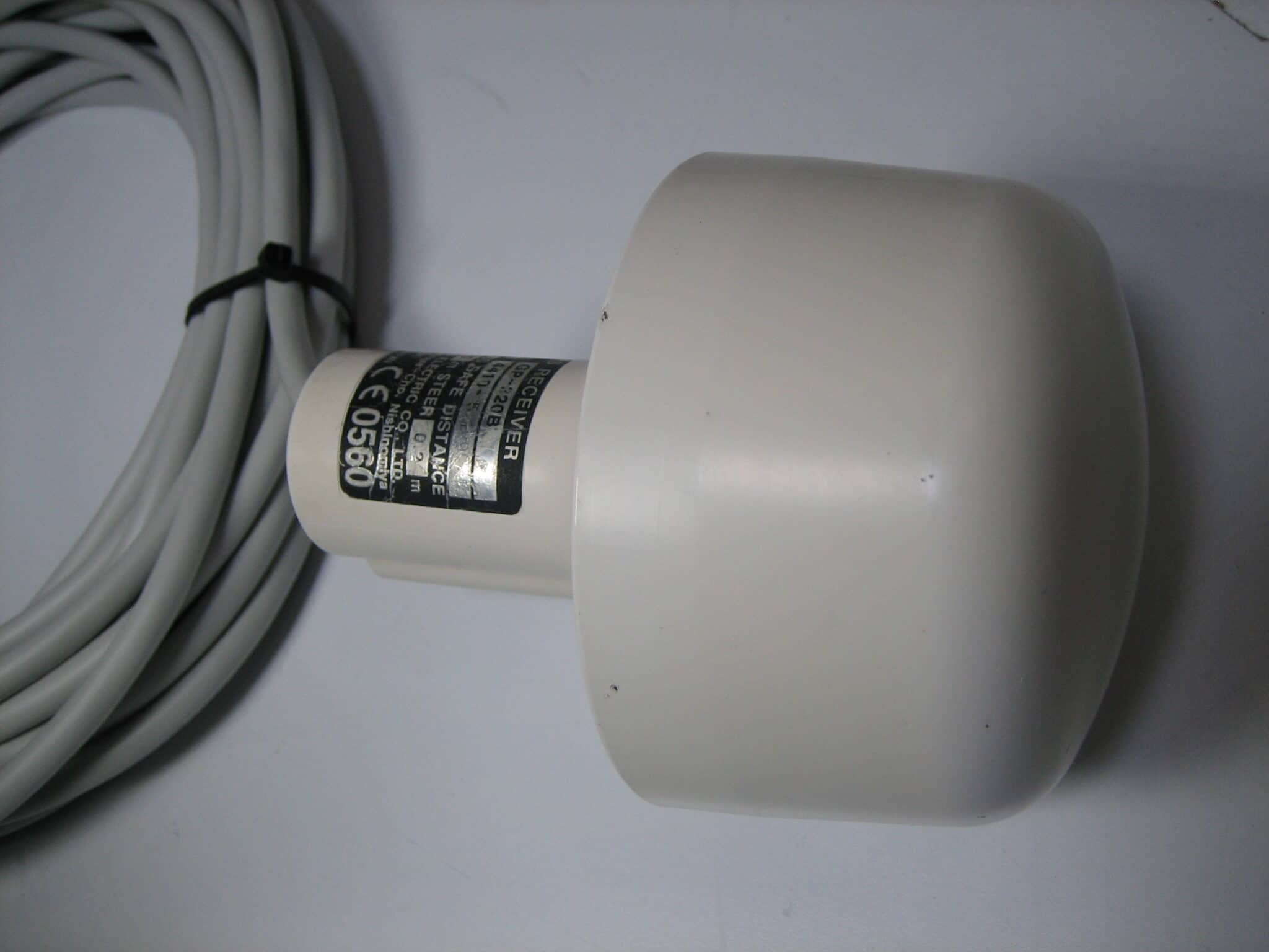 Furuno GP-320B GPS ANTENNA FOR Navnet VX1 VX2 3D - TESTED - Max Marine ...
