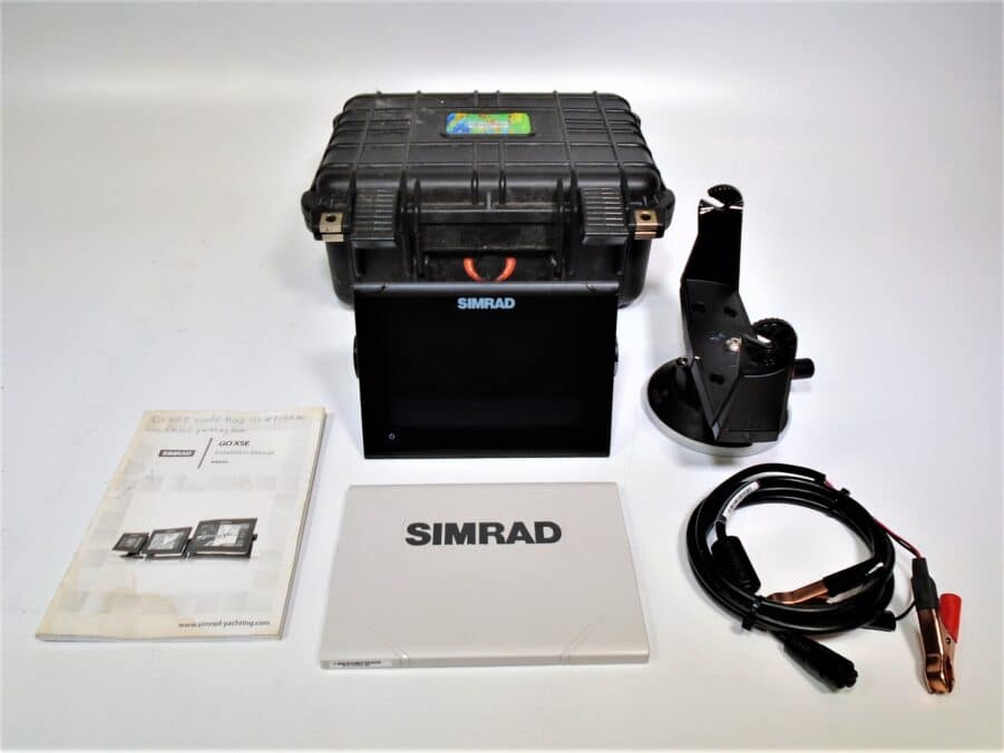 Simrad GO7 XSR MFD & SeaSucker Mount * Power Cable + Suncover * Tested ...