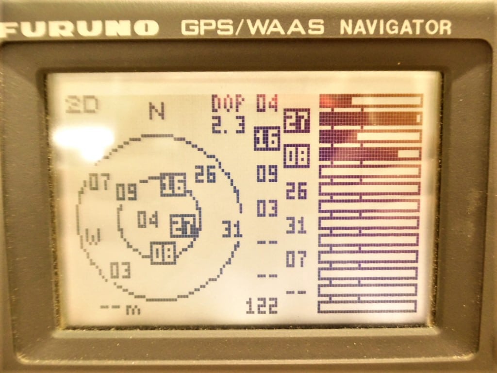 Furuno GP-37 DGPS GPS WAAS 3.5" LCD Navigator Display *FULLY TESTED ...