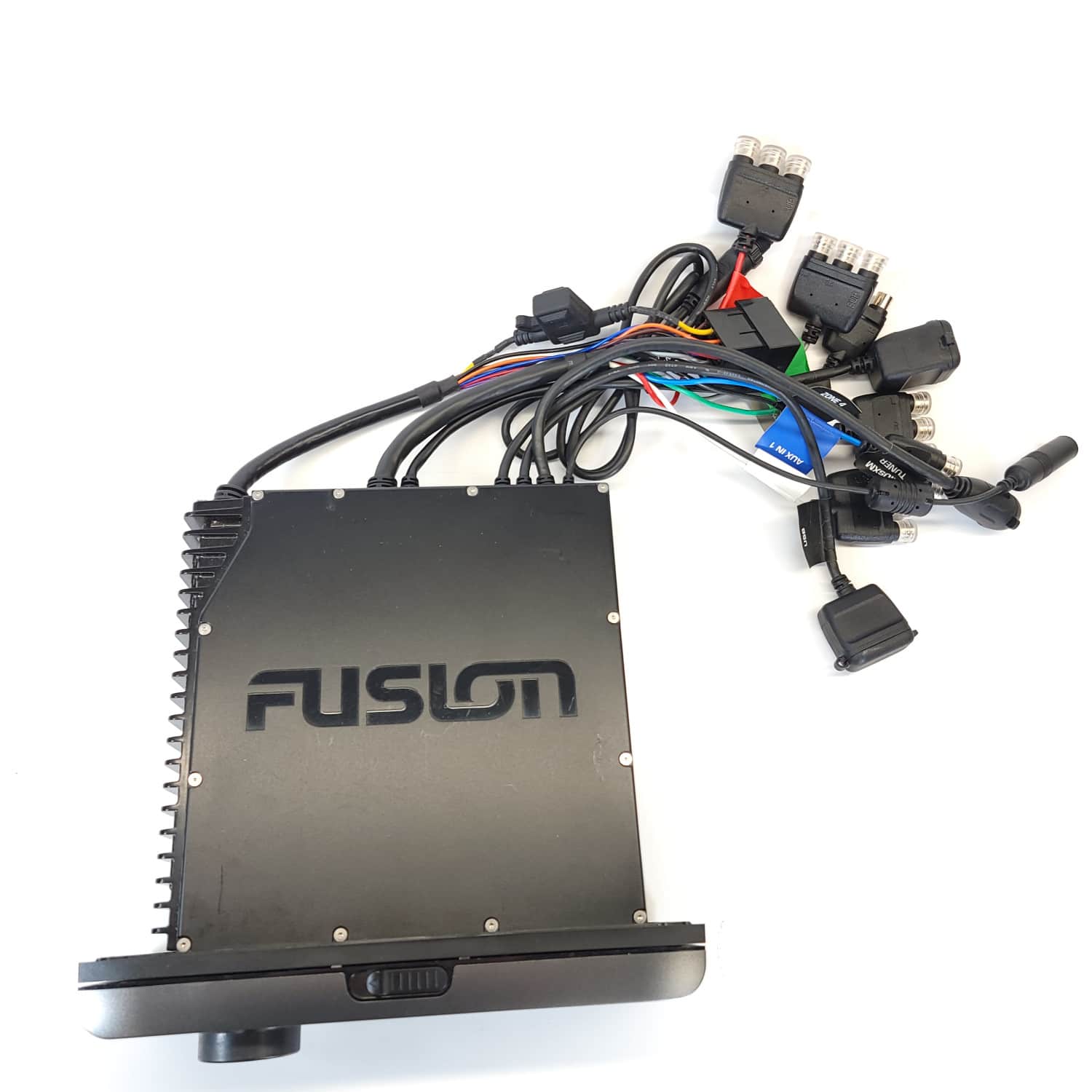 Fusion MS-UD750 Marine Entertainment System AM/FM Sirius Bluetooth ...