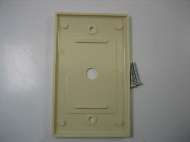 Leviton .406" Hole Single-Gang Ivory Telephone/Cable Wallplate - Lot of ...