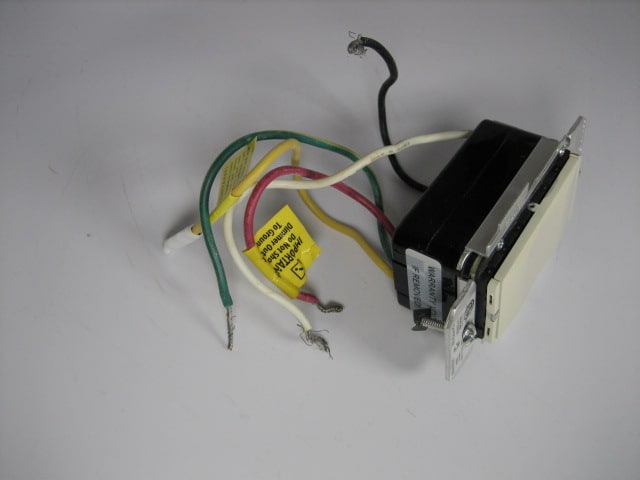 Control4 Forward Phase Dimmer C4 FPD120 White USED - *Free Shipping ...