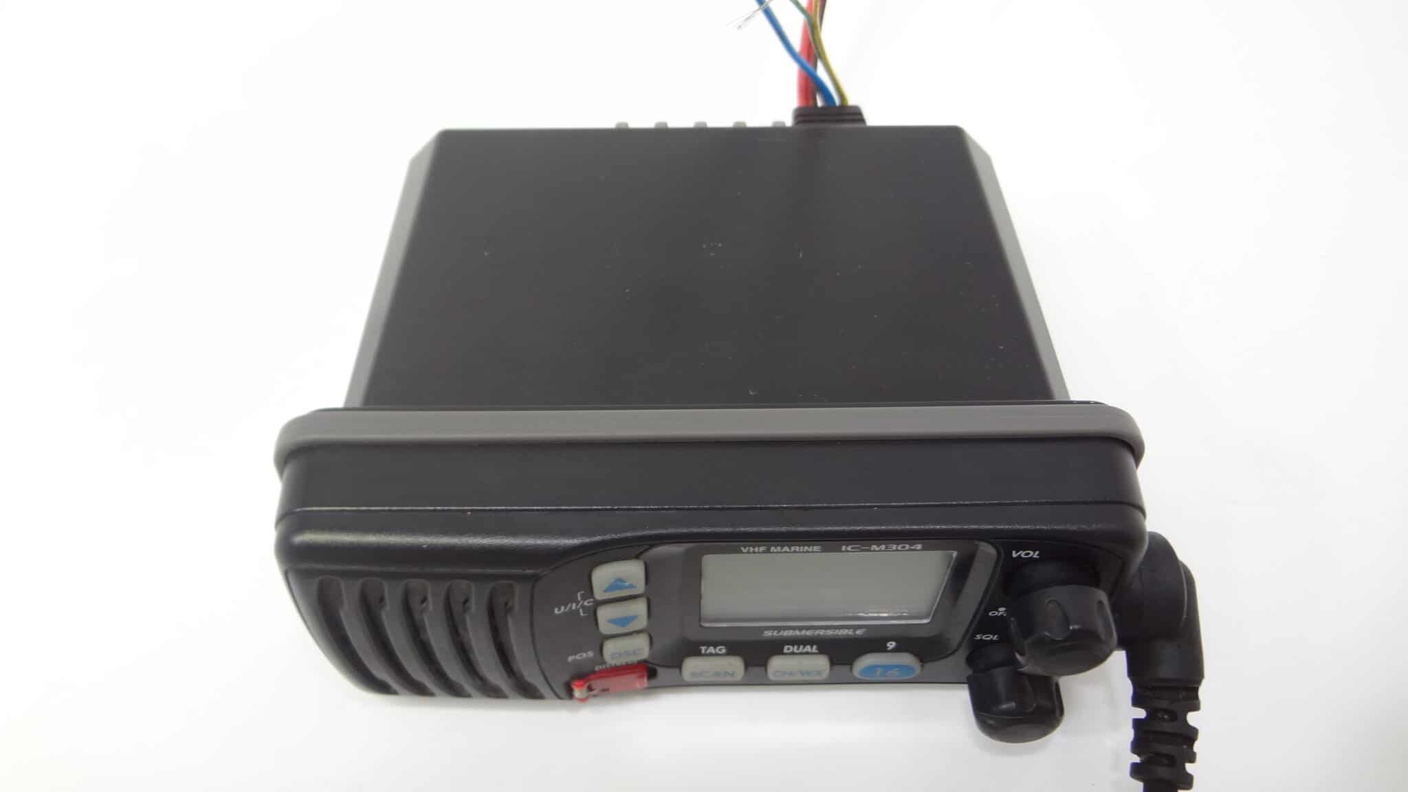 Icom IC-M304 Submersible Marine VHF Radio Transceiver Unit W/ HM-164B Hand Mic! - Max Marine ...