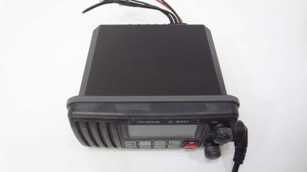 Icom IC-M412 Submersible VHF Marine Radio Transceiver Unit w/ HM-164B ...