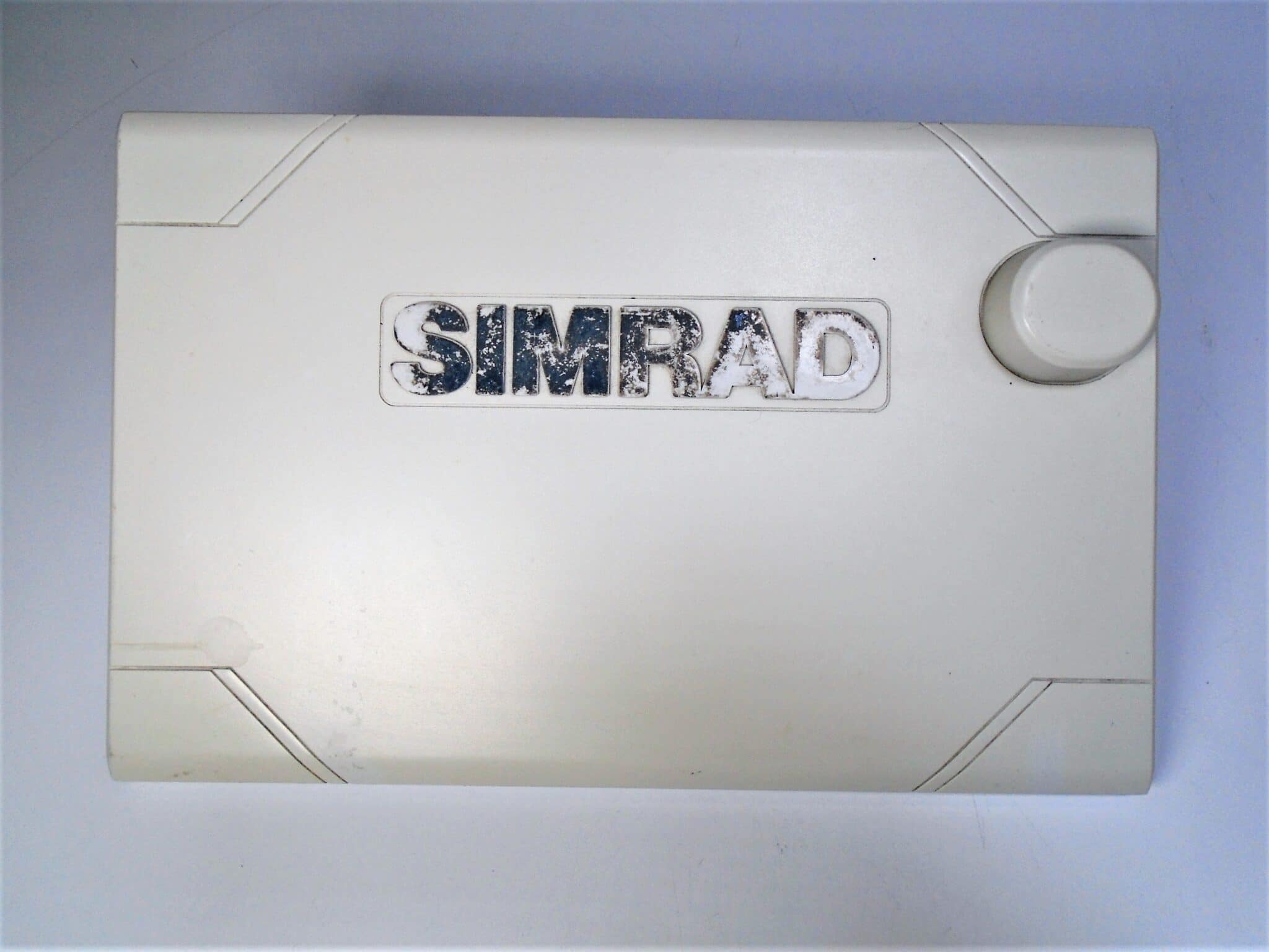 Simrad 072-3030-000 Protective Sun Cover f/ NSS7 evo2 - Minor ...