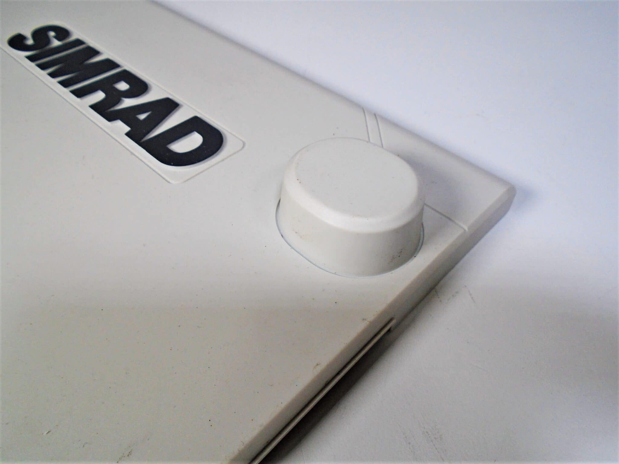 Simrad 072-3030-000 Protective Sun Cover f/ NSS7 evo2 - Great Condition ...