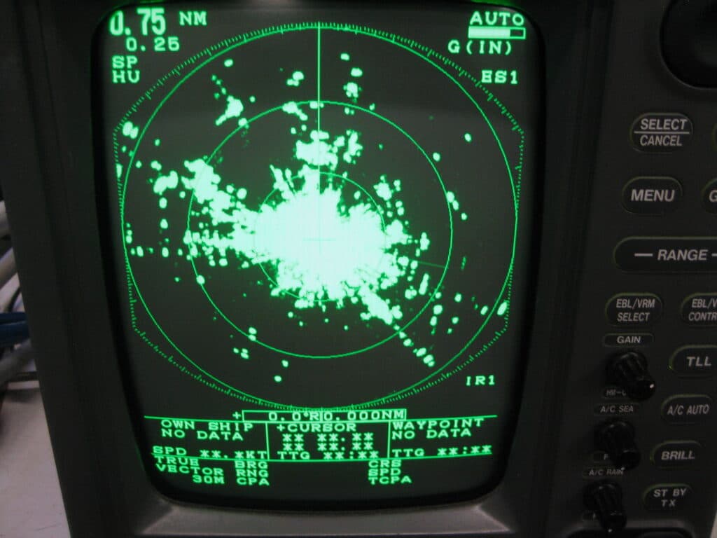 Furuno RDP-118 1832 Monochrome CRT 10″ Display - TESTED - Max Marine ...