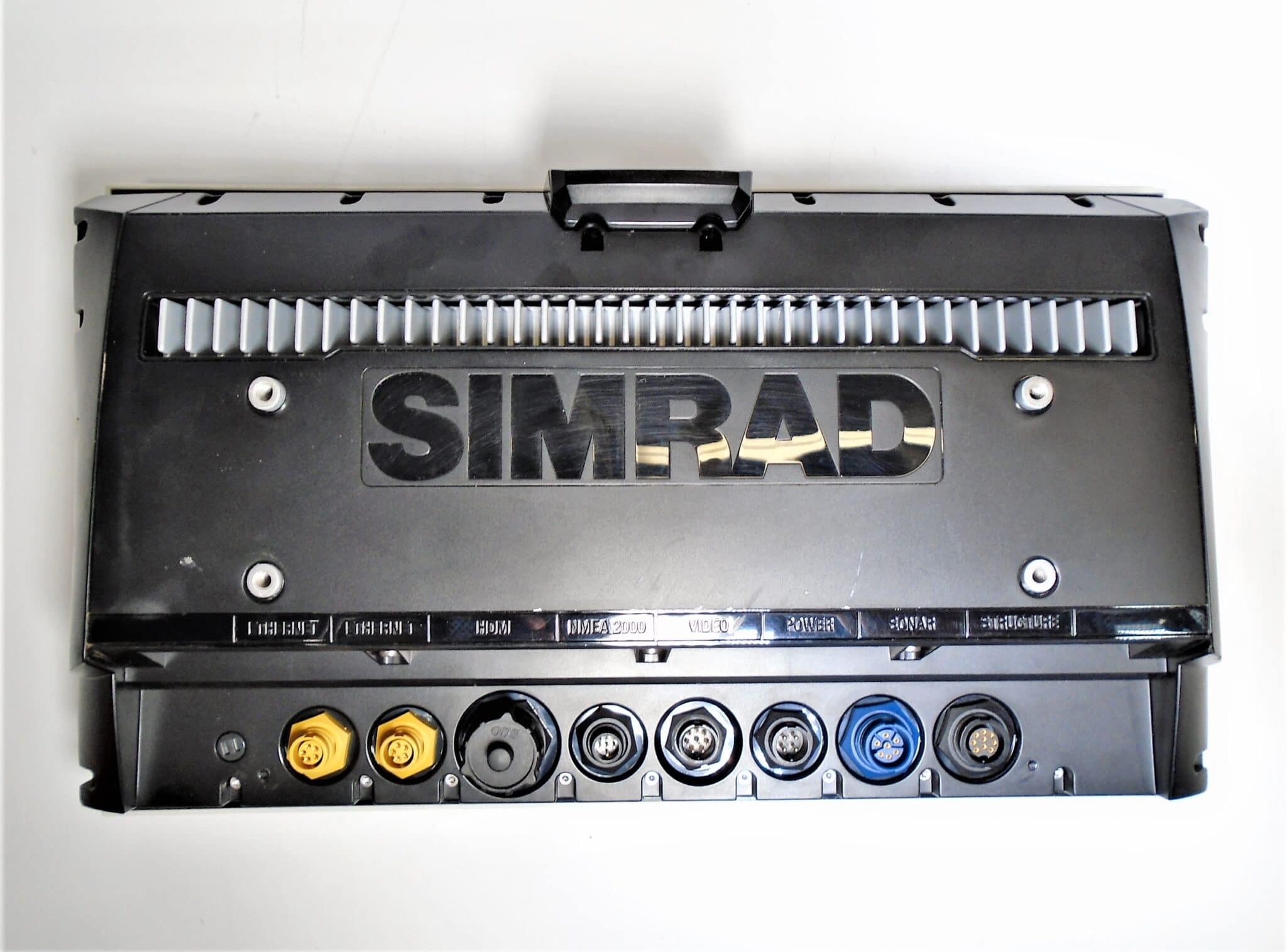 Simrad NSS16 Evo2 - 16" Touchscreen MFD Chartplotter - Max Marine ...