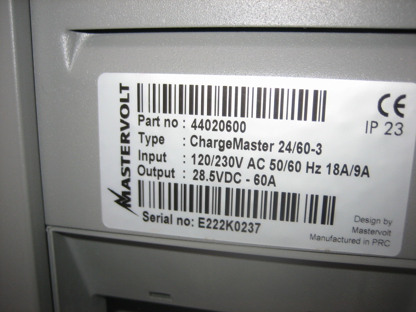 Mastervolt ChargeMaster 24/60-3 24v 3 Bank 60 Amp Battery Charger BENCH ...