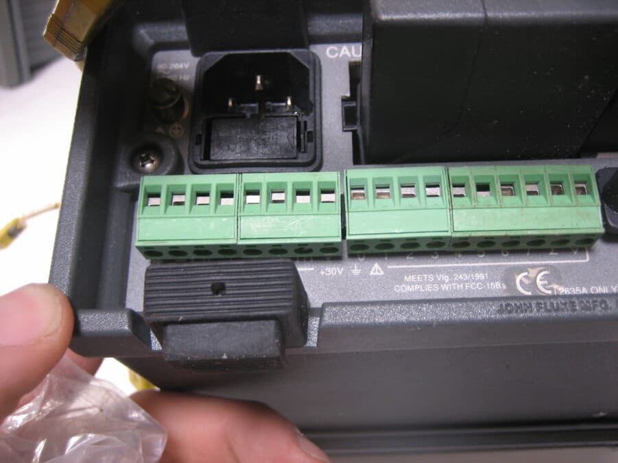 Fluke Hydra Data Bucket with 2645A Universal Input Module - Good ...