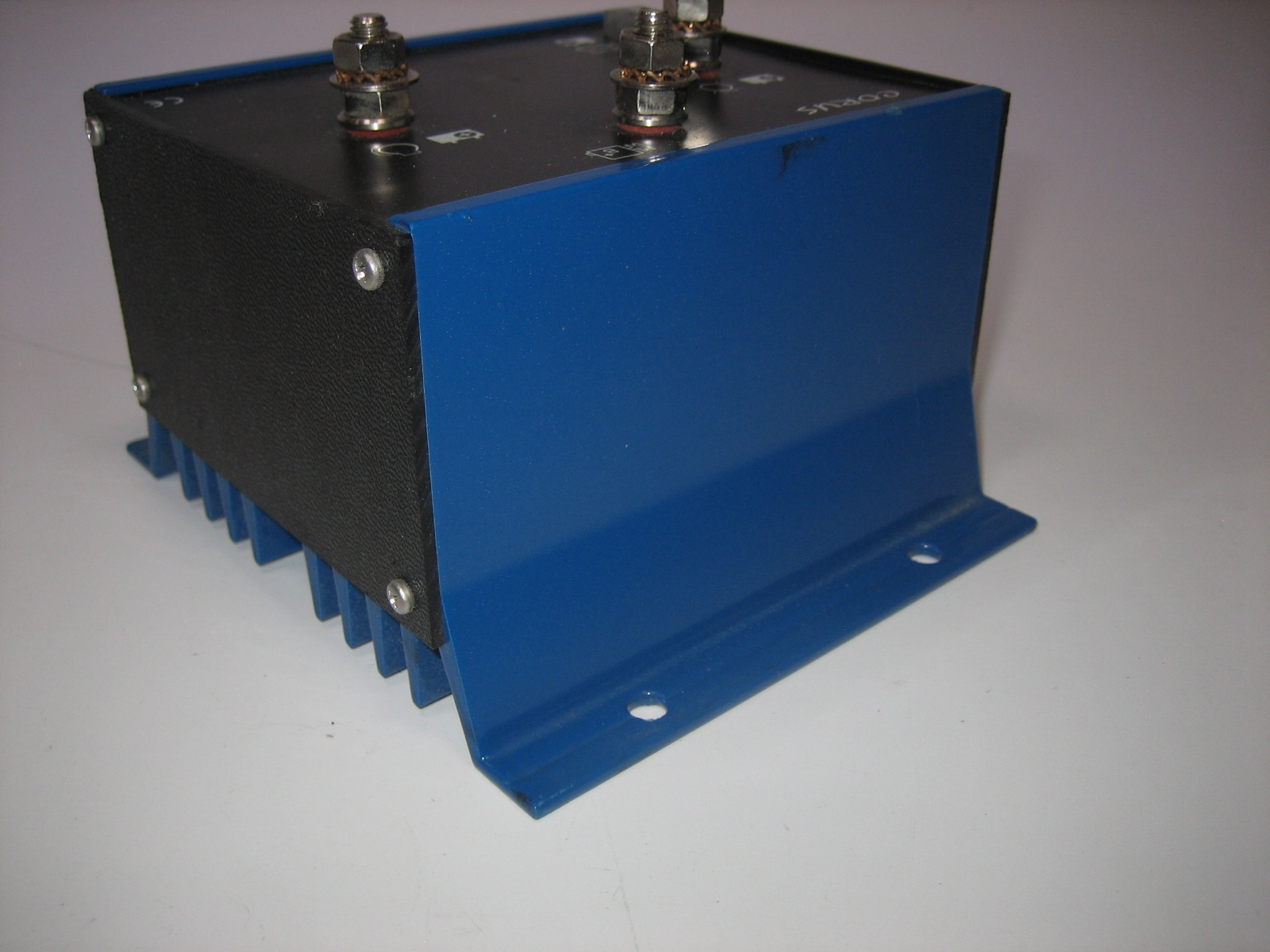 Corus 100/2 Marine Battery Isolator - 100a 1 Input 2 Outputs - TESTED ...