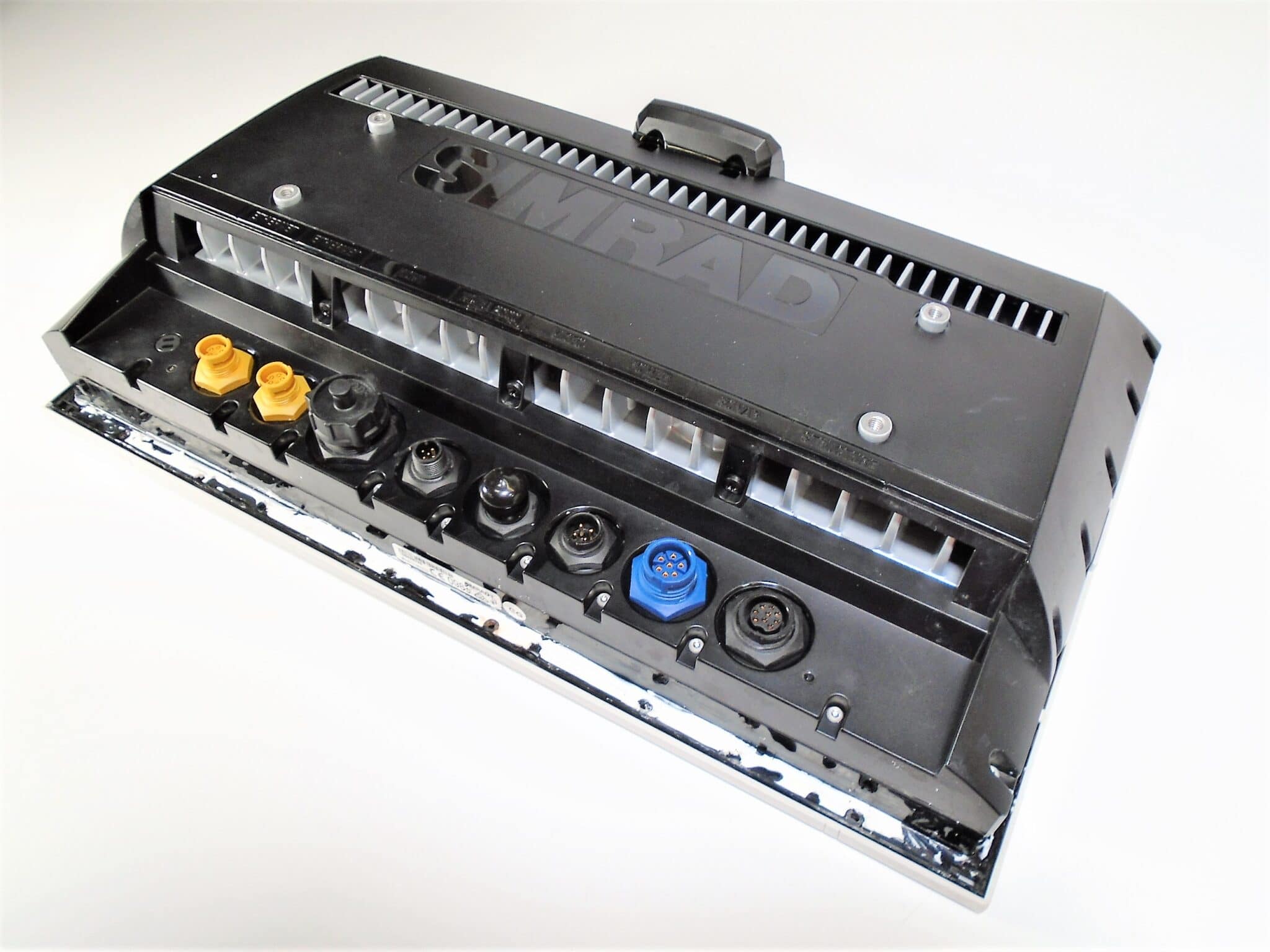 Simrad NSS16 Evo2 16" Touchscreen MFD Chartplotter - Max Marine Electronics