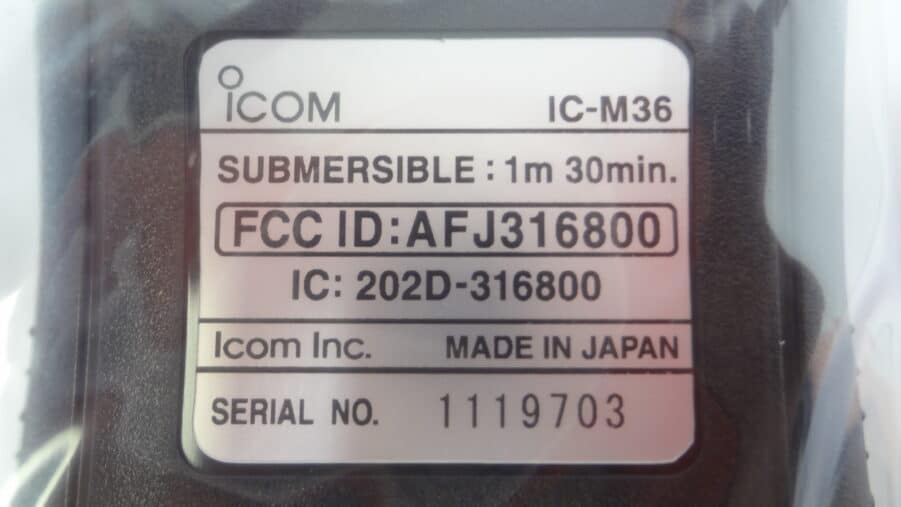 Icom IC-M36 Floating Wireless Submersible VHF Marine Transceiver Unit ...
