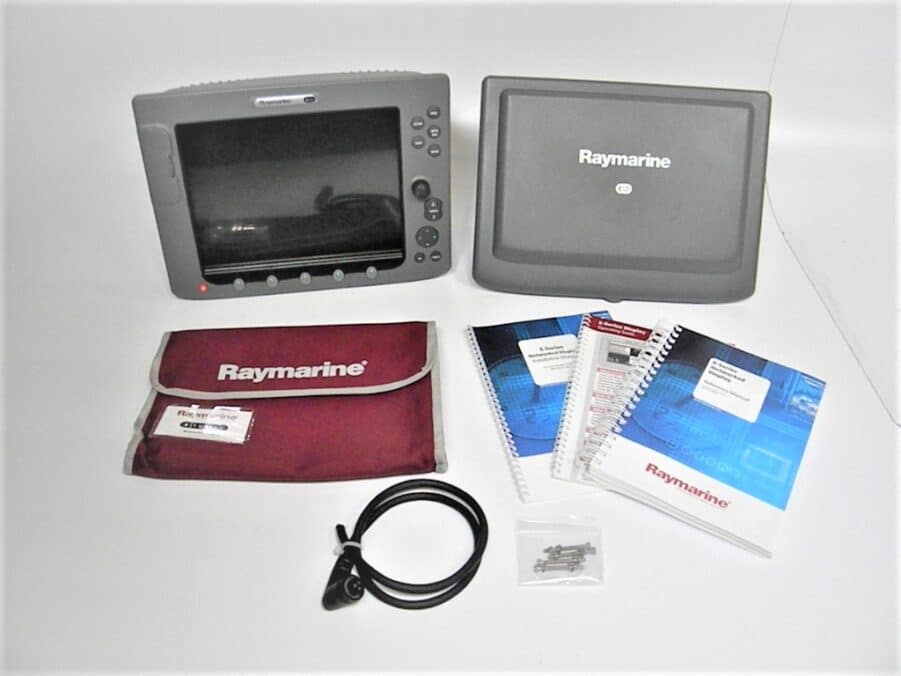Raymarine E120 Classic Display w/Accessories *New LCD & Rebuilt BL* 90 ...