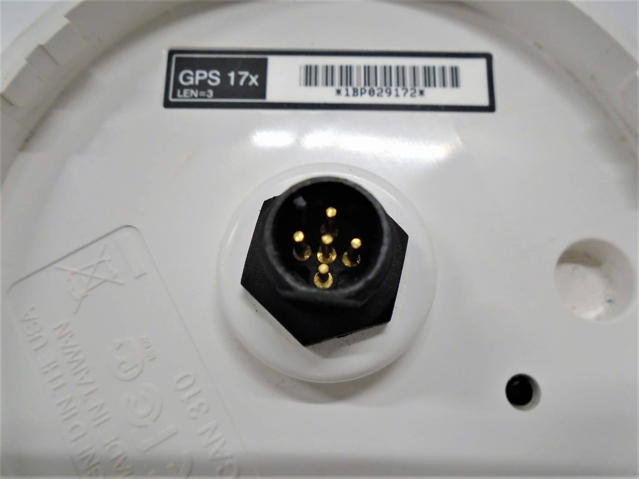Garmin GPS-17X NMEA 2000 GPS Antenna -6 Foot Drop cable (Good Cond ...